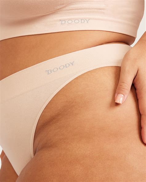 Womens Bamboo High Cut Full Briefs In Shell Boody Us