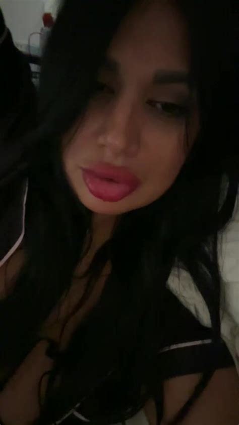 Isaisabel Webcam Video Plush Adult Webcam Model