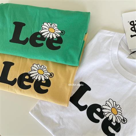 免運 Lee 小花 Logo 短版上衣 短袖 短t 短踢 韓國代購 蝦皮購物