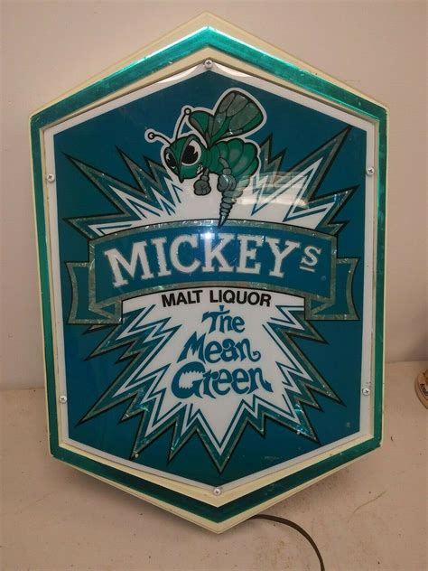 Mickeys Malt Liquor Mean Green Hornet Lighted Beer Wall Vintage Bar