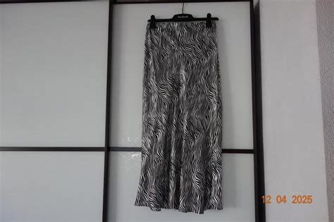 Спідниця Sinsay віскоза S — ціна 165 грн у каталозі Довгі спідниці Купити жіночі речі за