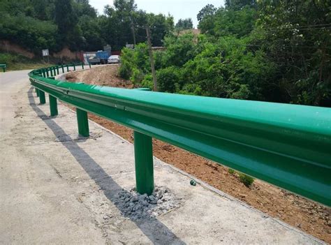 乡村公路双波护栏 波形护栏 高速公路护栏板 博锐 九正建材网