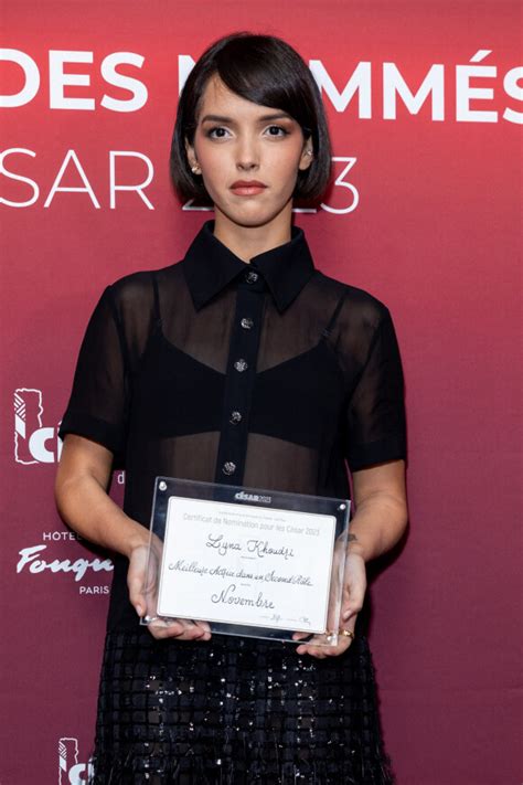 Virginie Efira Dévoile Ses Jambes Sublimes Dans Une Mini Robe Nommée