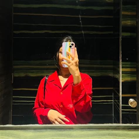 অ র্পি তা Arpitamallickofficial • Threads Say More
