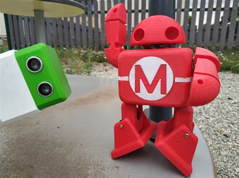 Gallery Makey Dancing Robot Of The Maker Faire