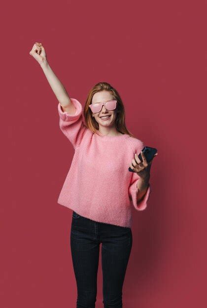 Premium Photo Photo Portrait Of Excited Amazed Woman Wearing Pink