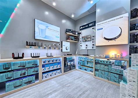 Tp Link Unveils Its First Store In The Philippines Megabites