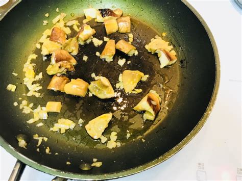 Паста з білими грибами рецепт від Євгена Клопотенка