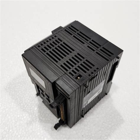 KEYENCE KV 3000 REAL TIME LOGIC CONTROLLER