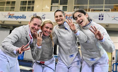 Нов удар за сабльорките Пребориха се за бронз в Атина Спорт Телеграф