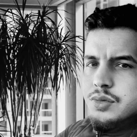 Omar Omarr Sh On Threads