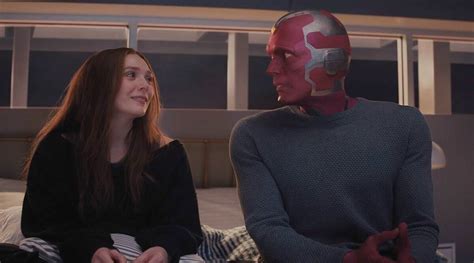 Wandavision Elizabeth Olsen Dishes On Making Hit Marvel Tv Series