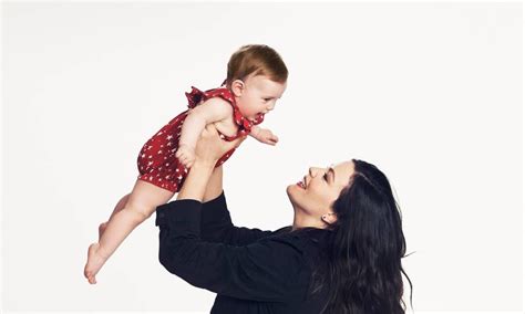 Liv Tyler Posa Pela Primeira Vez Com Os Filhos De Nove Meses E 2 Anos Jornal O Globo