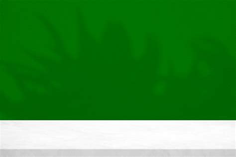 녹색 콘크리트 벽 질감 배경에 그림자가 있는 흰색 대리석 테이블은 제품 프레젠테이션 배경 디스플레이 및 모형에 적합합니다 0명에 대한 스톡 사진 및 기타 이미지 Istock