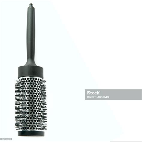 흰색에 고립 된 머리카락을위한 헤어 브러시 텍스트를 배치합니다 검은색에 대한 스톡 사진 및 기타 이미지 검은색 원형 헤어브러시 Istock