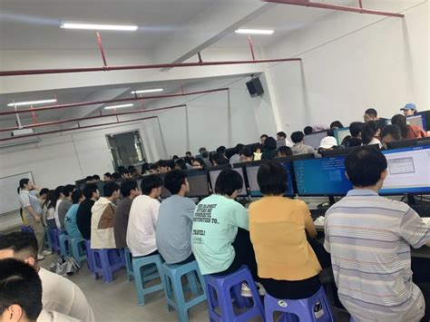 计算机科学与工程学院开展示范公开课活动 计算机科学与工程学院