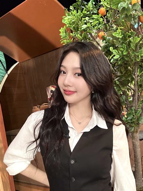 221124 Red Velvet Twitter Update “red Velvet To Come Back With A New