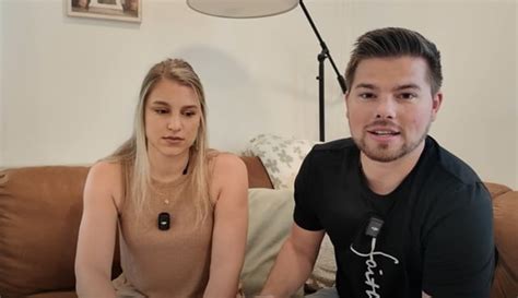 Lydia Bates Gets Emotional With Postpartum Struggles