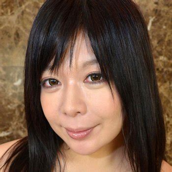 Frequently Asked Questions About Hitomi Jinno BabesFAQ