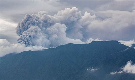 Sumatra Volcano Mount Marapi Erupts With 11 Hikers Found Dead And 12