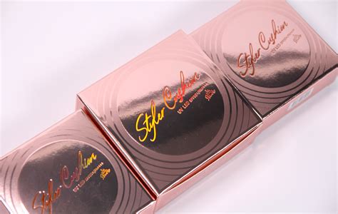 화장품 스타일러쿠션 패키지 메탈페이퍼 위에 특수홀로그램박을 사용 박스메이커스팩토리엠 박스제작 전문업체