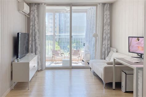 살림 꿀팁이 가득한 네 가족의 15평 미니멀 하우스 라이프스타일 슈퍼앱 오늘의집 살림 꿀팁이 가득한 네 가족의 15평 미니멀 하우스 라이프스타일 슈퍼앱 오늘의집