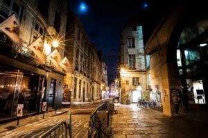 The Ultimate Guide To The Nightlife In Paris Bars Clubs And Live Music