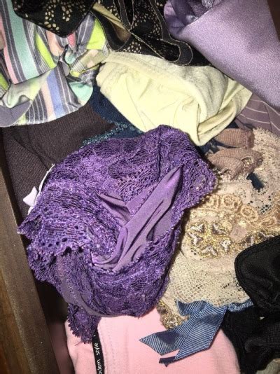 37세 엄마 팬티 제보입니다 엄마가 애액이 많다고 Tumbex