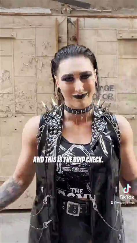 Jerk To Divas On Twitter It Makes It So Much Hotter When Rhea Acknowledges It