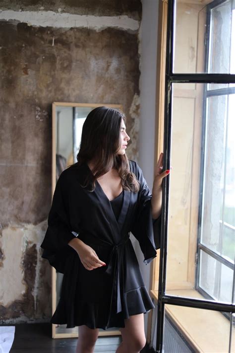 Ninea • ნინეა რუშიანი კიმანო შავი