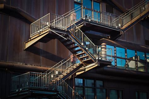 4 Steps To Reverse Engineer Your Goals And Make Them Easier To Reach