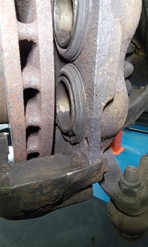 Working On Our Daimler Double Six Bridge Classic Cars