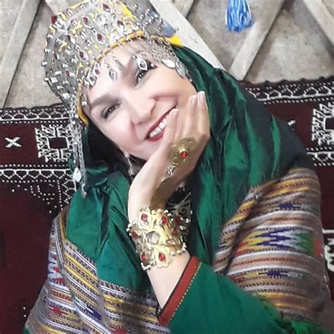 بیوگرافی مینا نوروزی؛ بازیگر پرسابقه سینما و تلویزیون ستاره