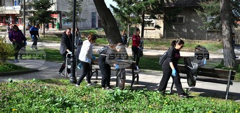 Общини институции фирми лечебни заведения и граждани подкрепиха кампанията за пролетно