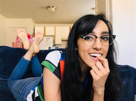 Perfect Arch On Soles R Thepose