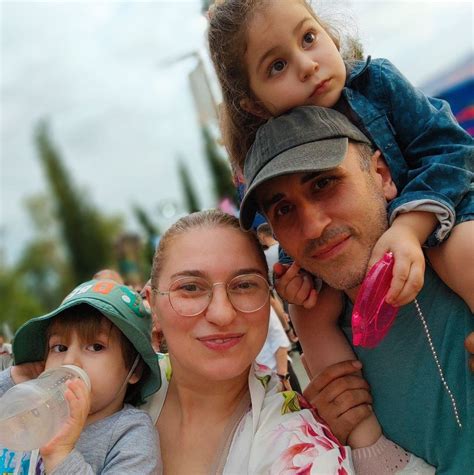 Karvasla Shopping Mall And Business Center 🌺 🌺🌺 27 დან 29 აპრილის ჩათვლით სავაჭრო და ბიზნეს