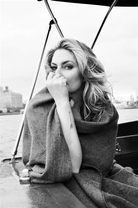 Mädchen Amick The Bare Magazine