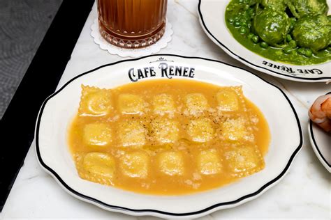 Cafe Renee Blogto Toronto