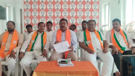 Elate Maheshwar Reddy బీఆర్ఎస్ తొవ్వలోనే కాంగ్రెస్ పార్టీ క