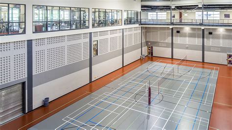 طراحی و ساخت زمین چند منظوره ورزشی