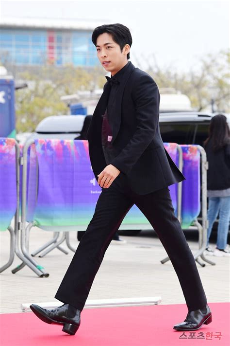 주종혁 올블랙 매력 네이트 뉴스