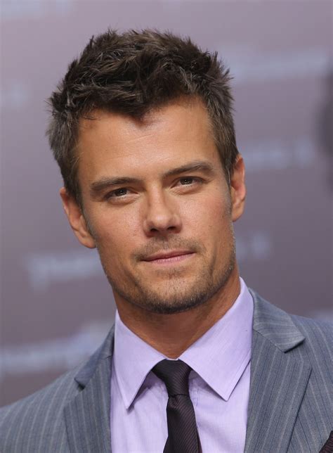 Hot Josh Duhamel Pictures PS Celebrity
