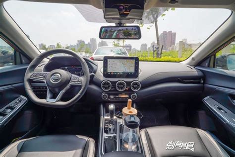 2022 Nissan All New Sentra 開箱 女車主心得分享 誰說女生不能開帥車 黑帶魅力版 剎有其食