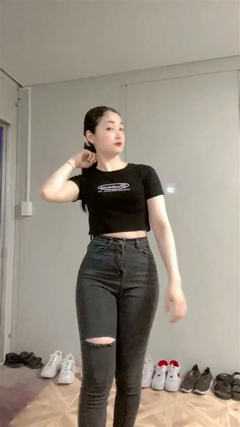 Sis Cute រាំសិចសុីម្លេះហើយ ធំៗល្អទៀត🤤🤤😂😂 Tnaot