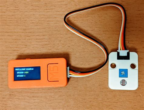 M5Stick Cで光センサユニット LIGHT UNIT を試す hrendoh s tech memo