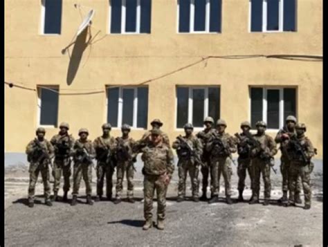 Военные подняли флаг Азербайджана в центре Лачина видео все еще актуально — Haqqin