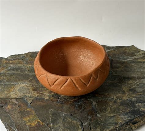 Taos Pueblo Micaceous Clay Pottery Bowl Pot New Mexico Lucy Zamora