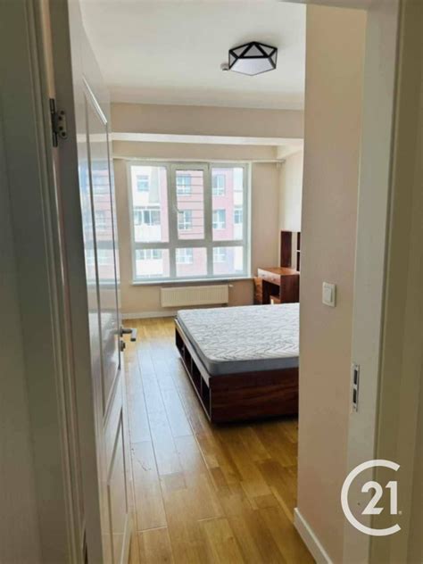 Бгд Гэмтэлийн эмнэлгийн хажууд 2 өрөө байр түрээслүүлнэ