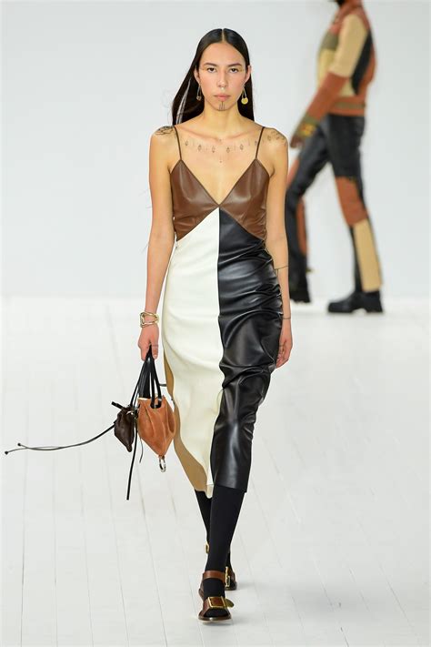 Chloé Rtw Fall 2023 [photos]