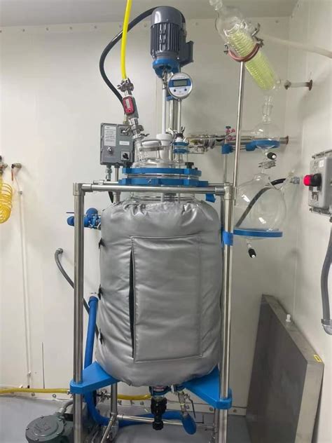 100l Explosion Proof Reactor With Insulation Jacket Was Just Set Up In